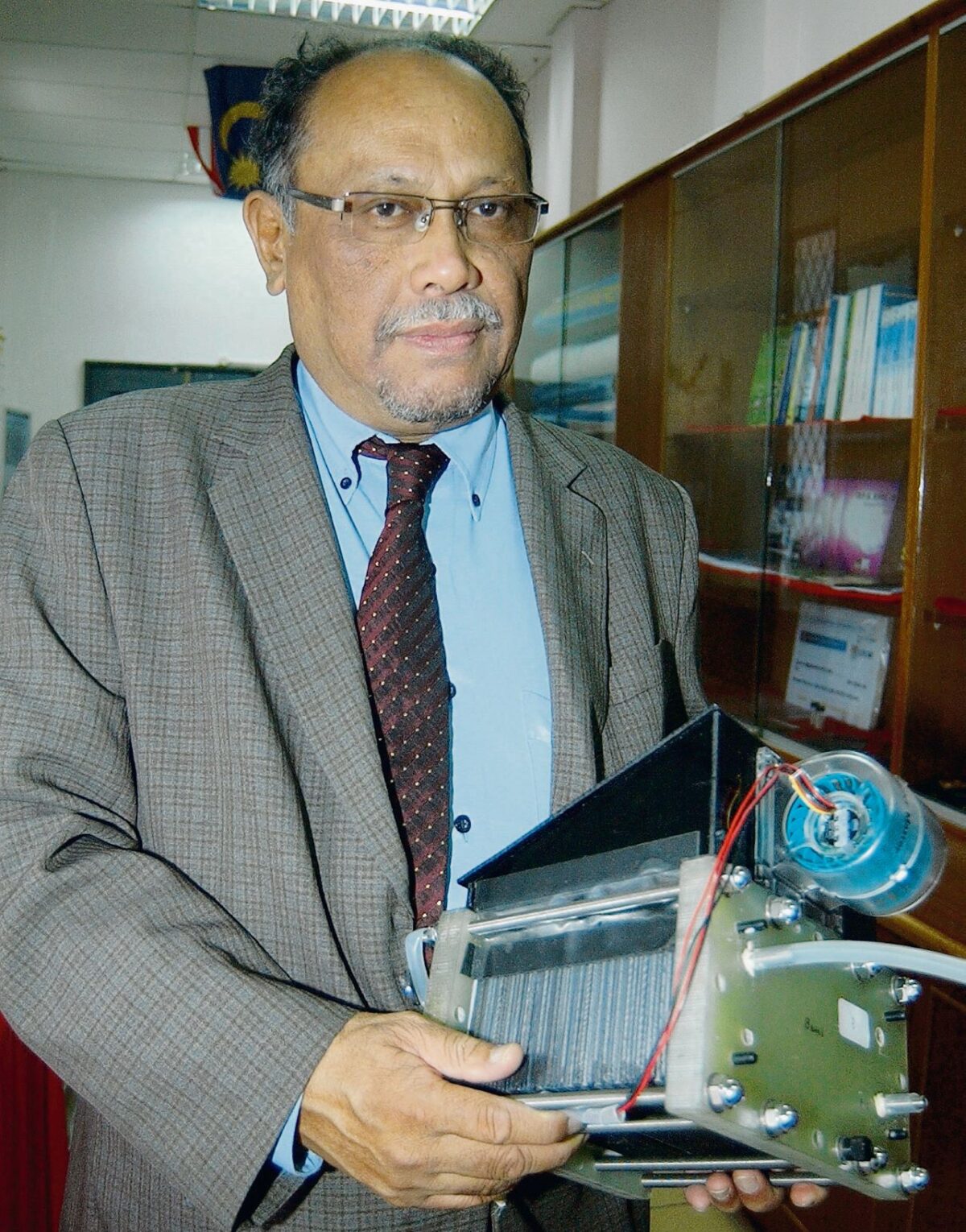 Perjuangan melebihi satu abad, sejarah usaha memartabatkan bahasa ...