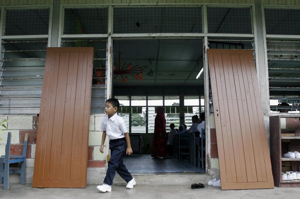 7 kesan rasuah kepada negara - Relevan