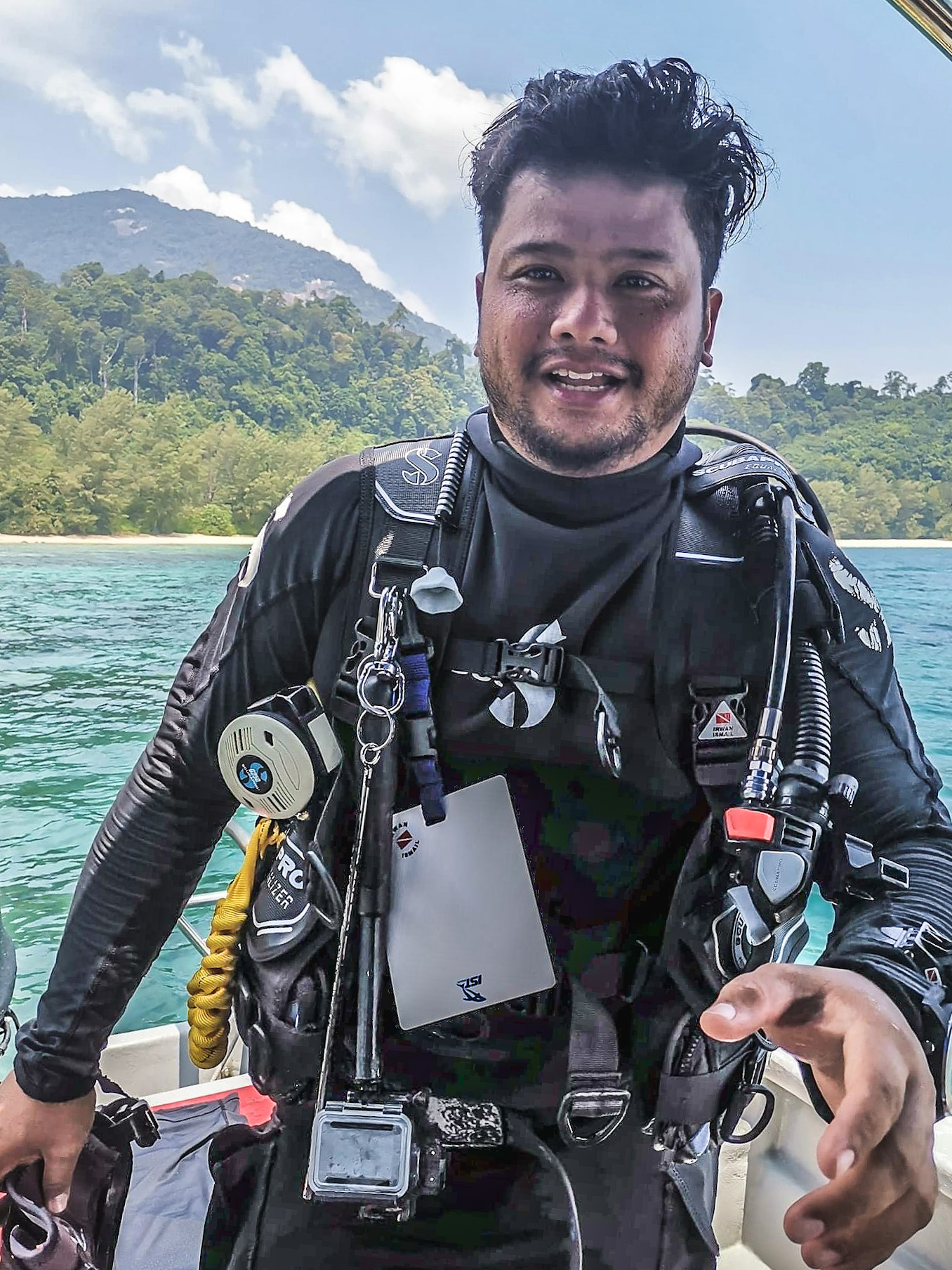 Keindahan dunia bawah laut Irwan Ismail - Relevan