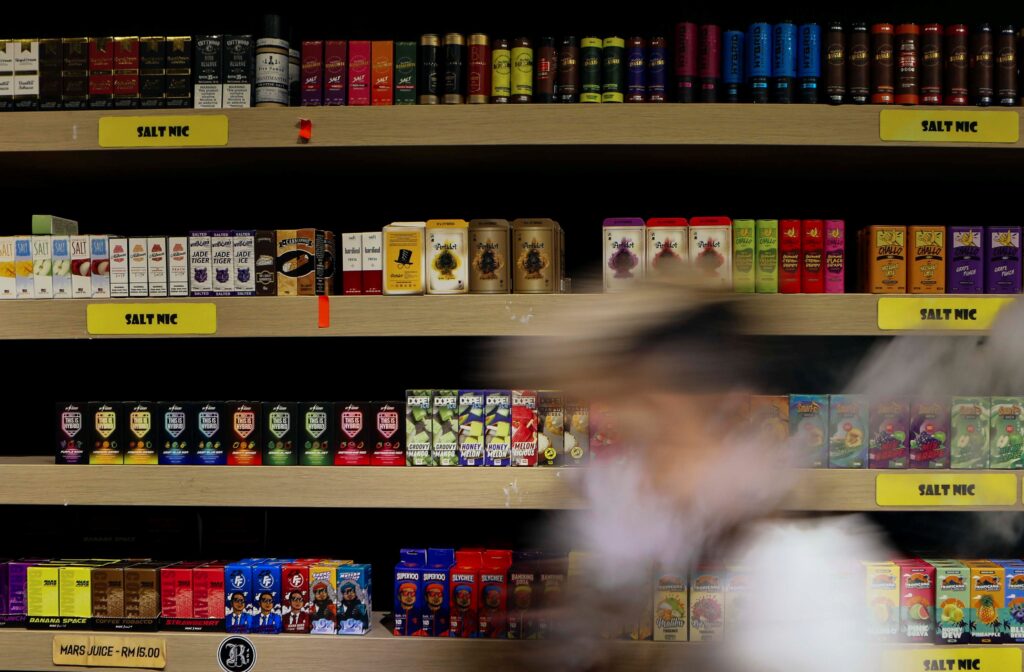 Lebih 40,000 pelajar sekolah hisap rokok dan vape, KPM laksana ...