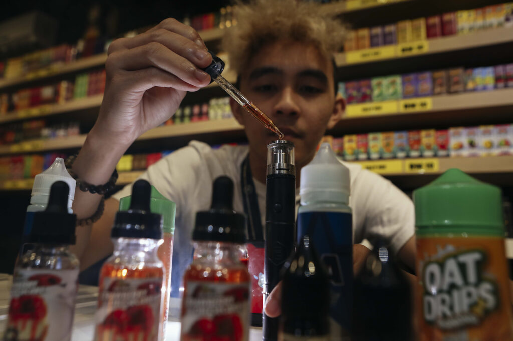TikTok punca generasi muda cuba vape - Relevan