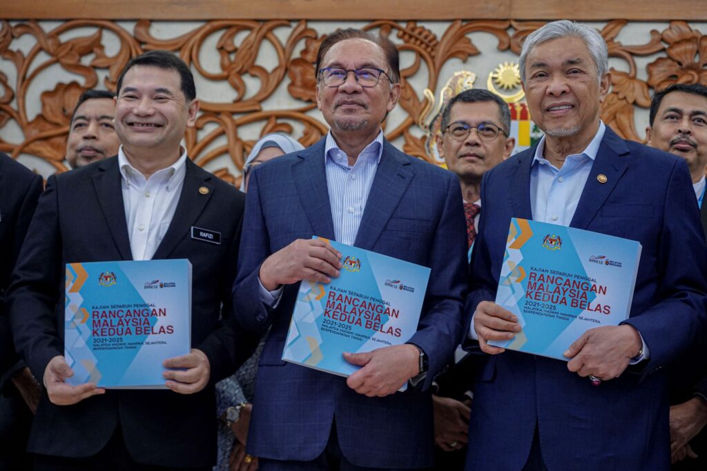 Yang penting dalam laporan Kajian Separuh Penggal RMK12 - Relevan